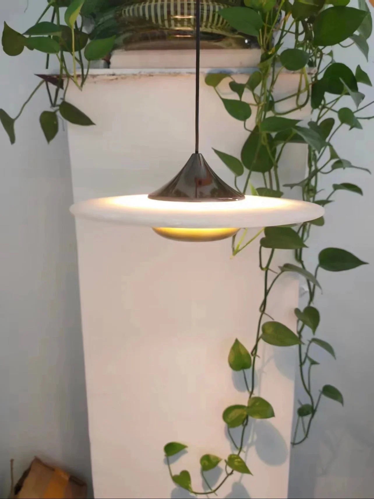 Ipno LED Pendant Light – Metavaya